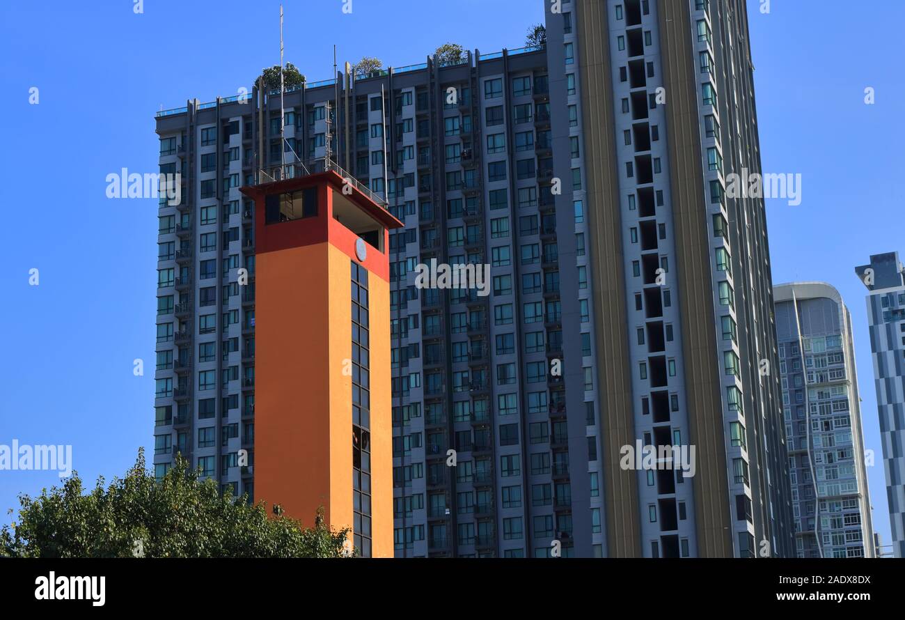 Fire lookout tower hi-res stock photography and images - Alamy