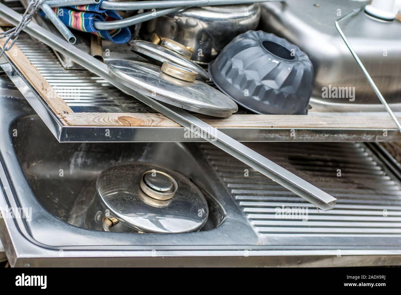 Scrap metal pollution hi-res stock photography and images - Alamy