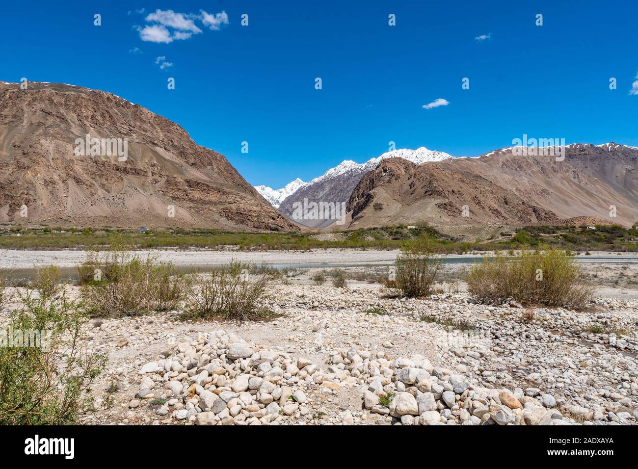 Pamir Highway M41 Gunt River Valley with Picturesque View of Snow ...