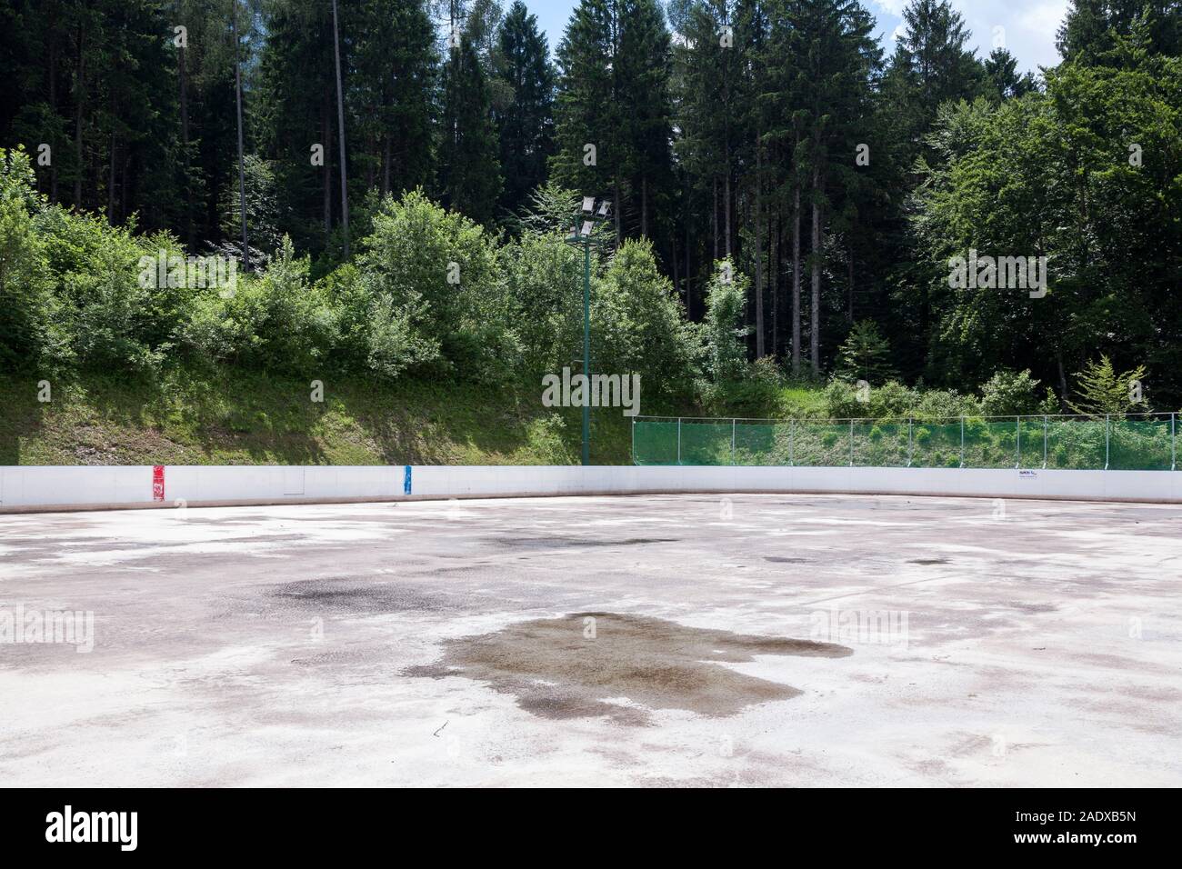 Outdoor skating hi-res stock photography and images - Alamy