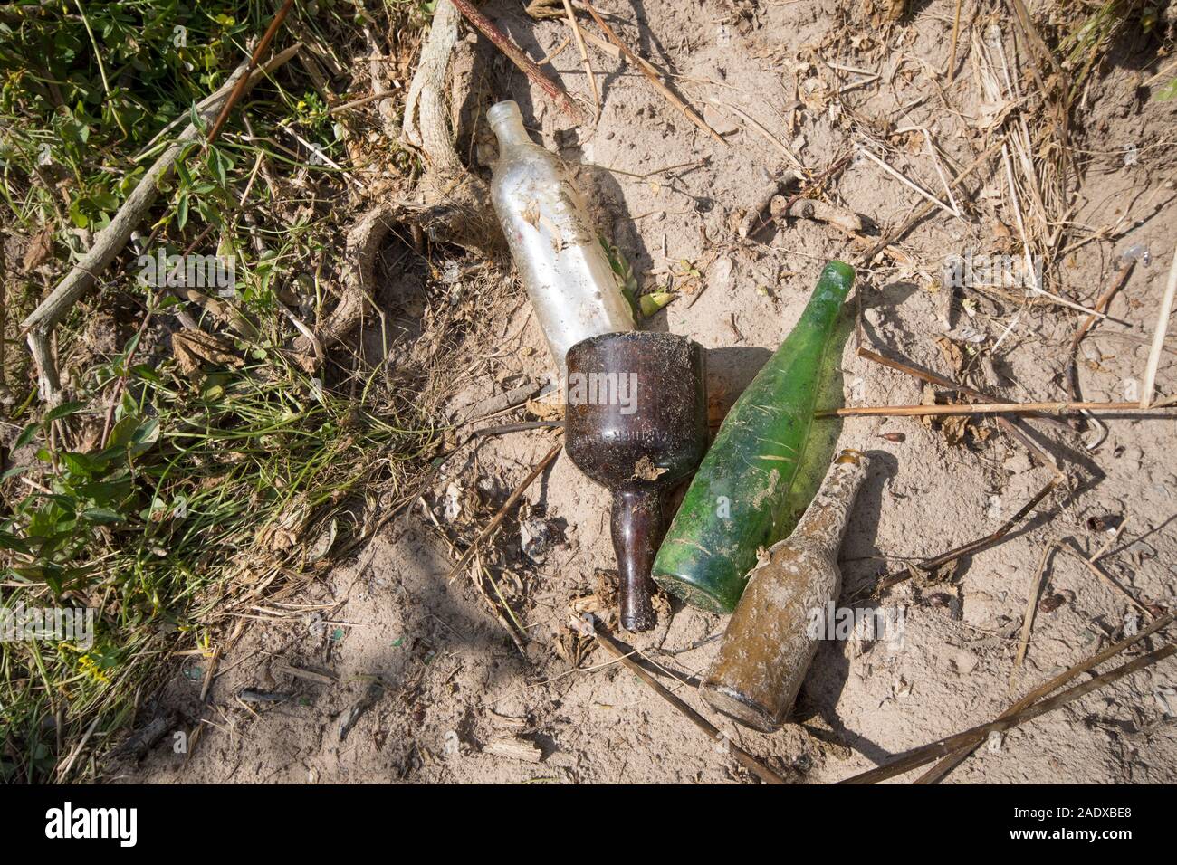 Waste glass hi-res stock photography and images - Alamy