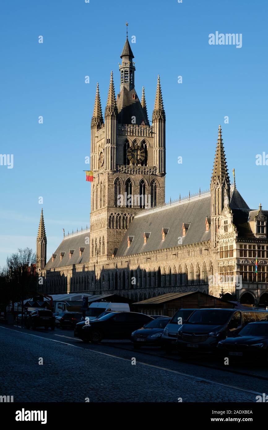 The Cloth Hall in the Belgian city of Ypres (Ieper Stock Photo - Alamy