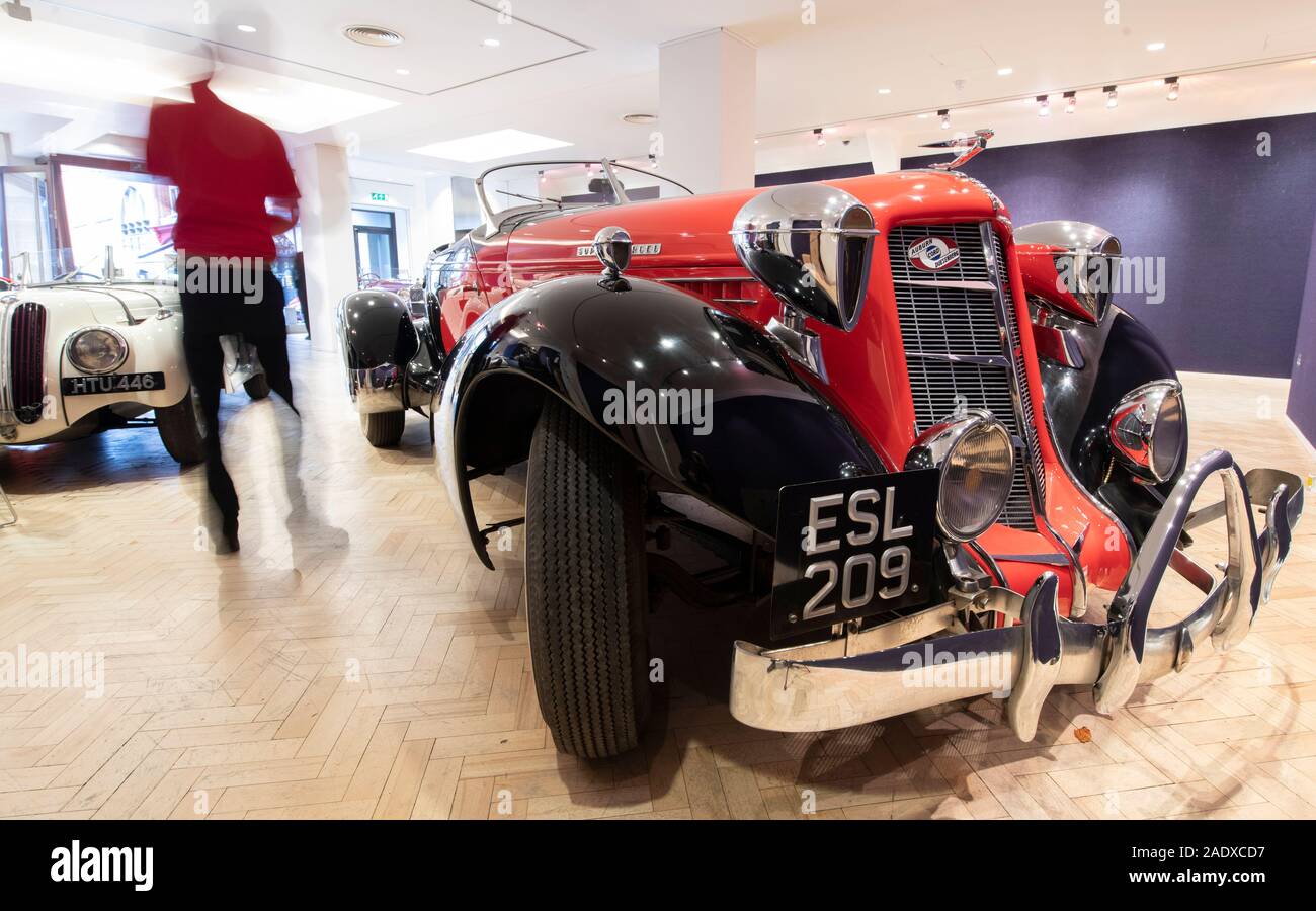 Barbara hutton hi-res stock photography and images - Alamy