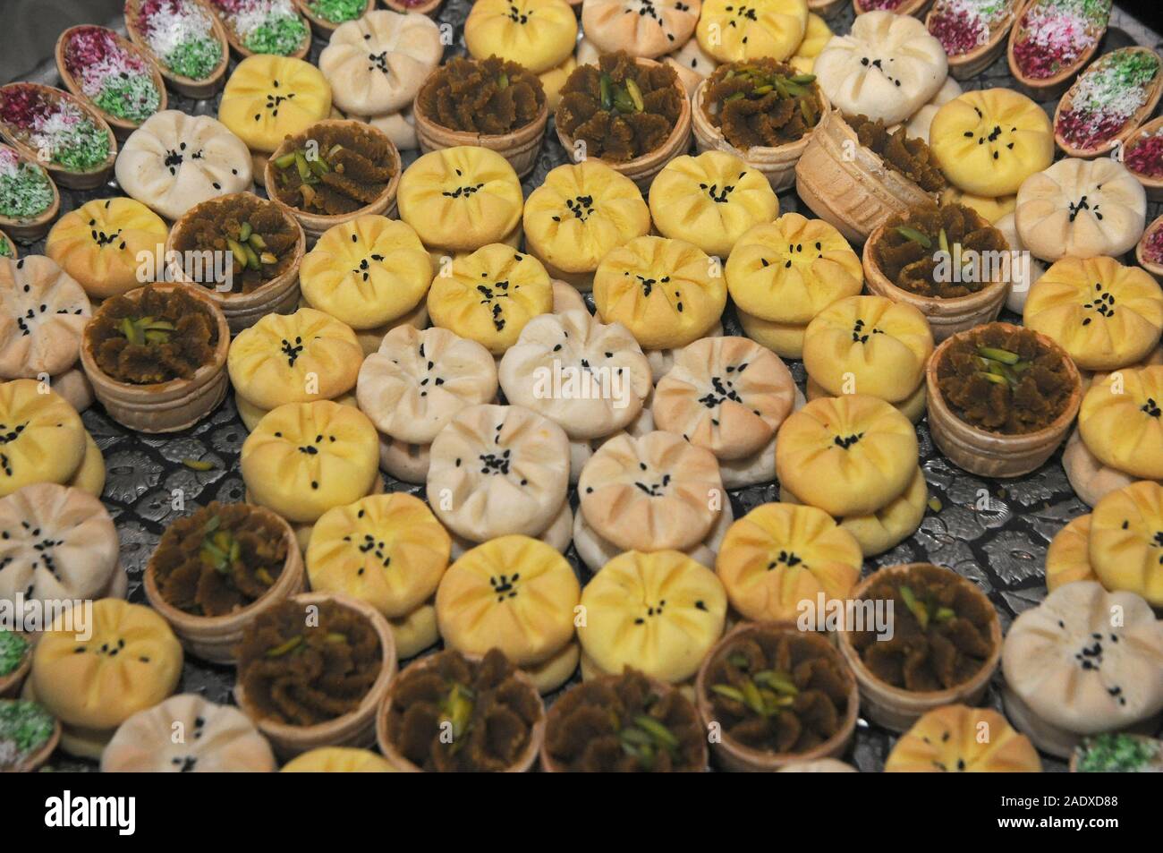 Foreign sweets hi-res stock photography and images - Alamy