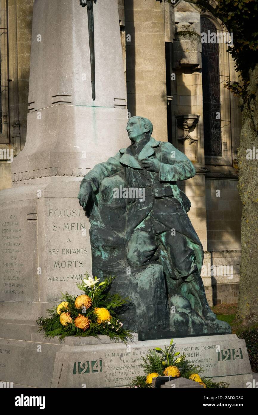 The French war memorial in Ecoust-St-Mein, a village between Arras ...