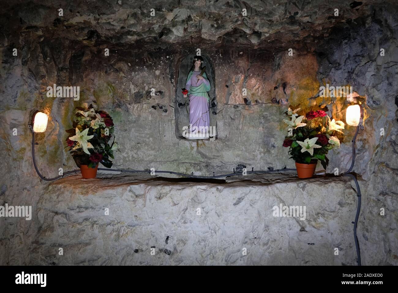 The chapel in the Cité souterraine de Naours (underground city of ...