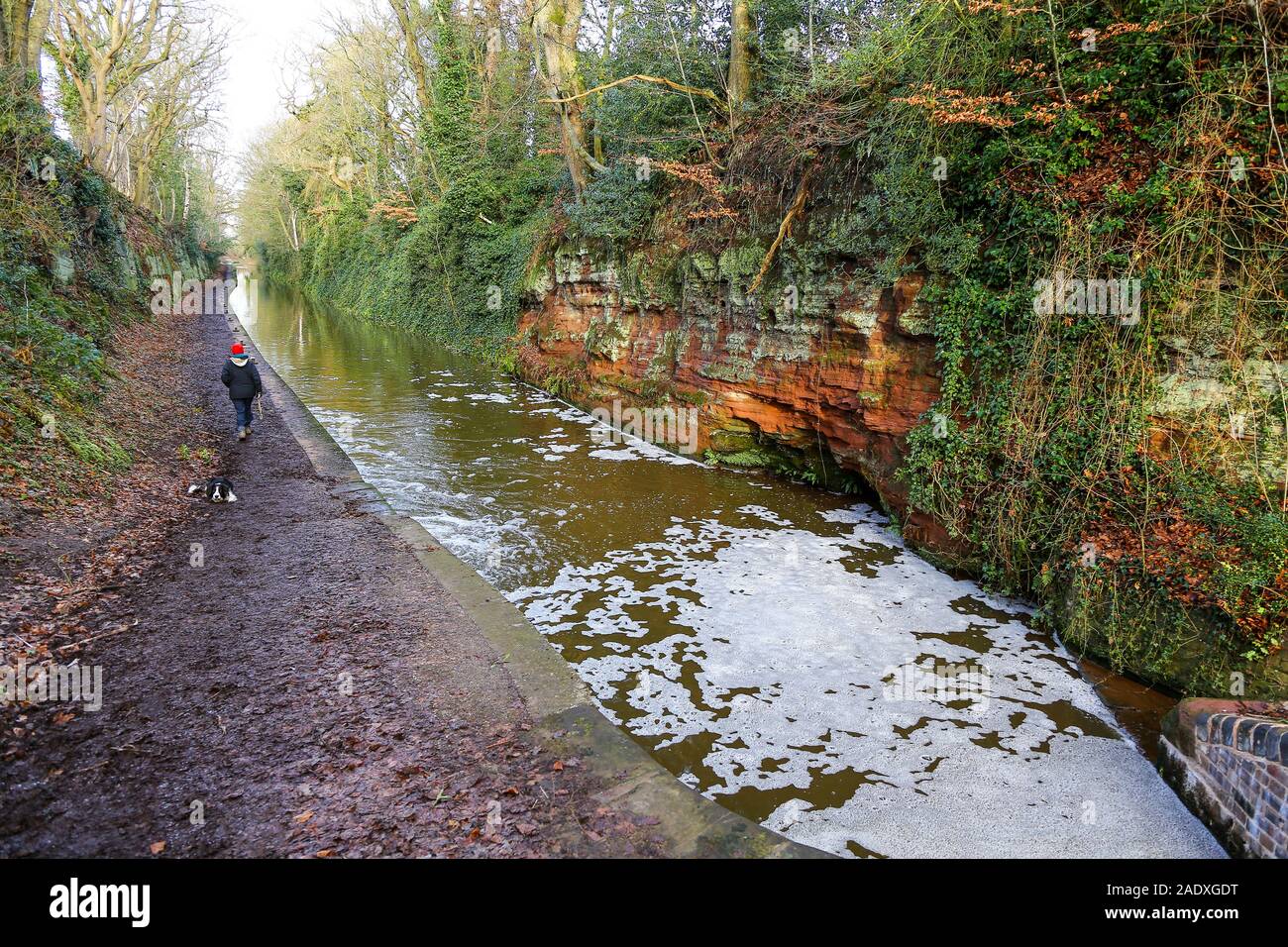 The Shropshire Union Canal cutting through sandstone rocks at Tyrley ...