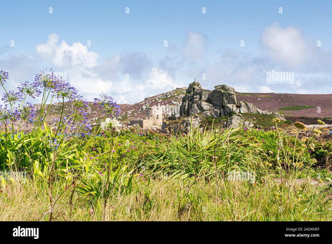 Hangman Island, Cromwell's Castle and King Charles Castle seen from ...