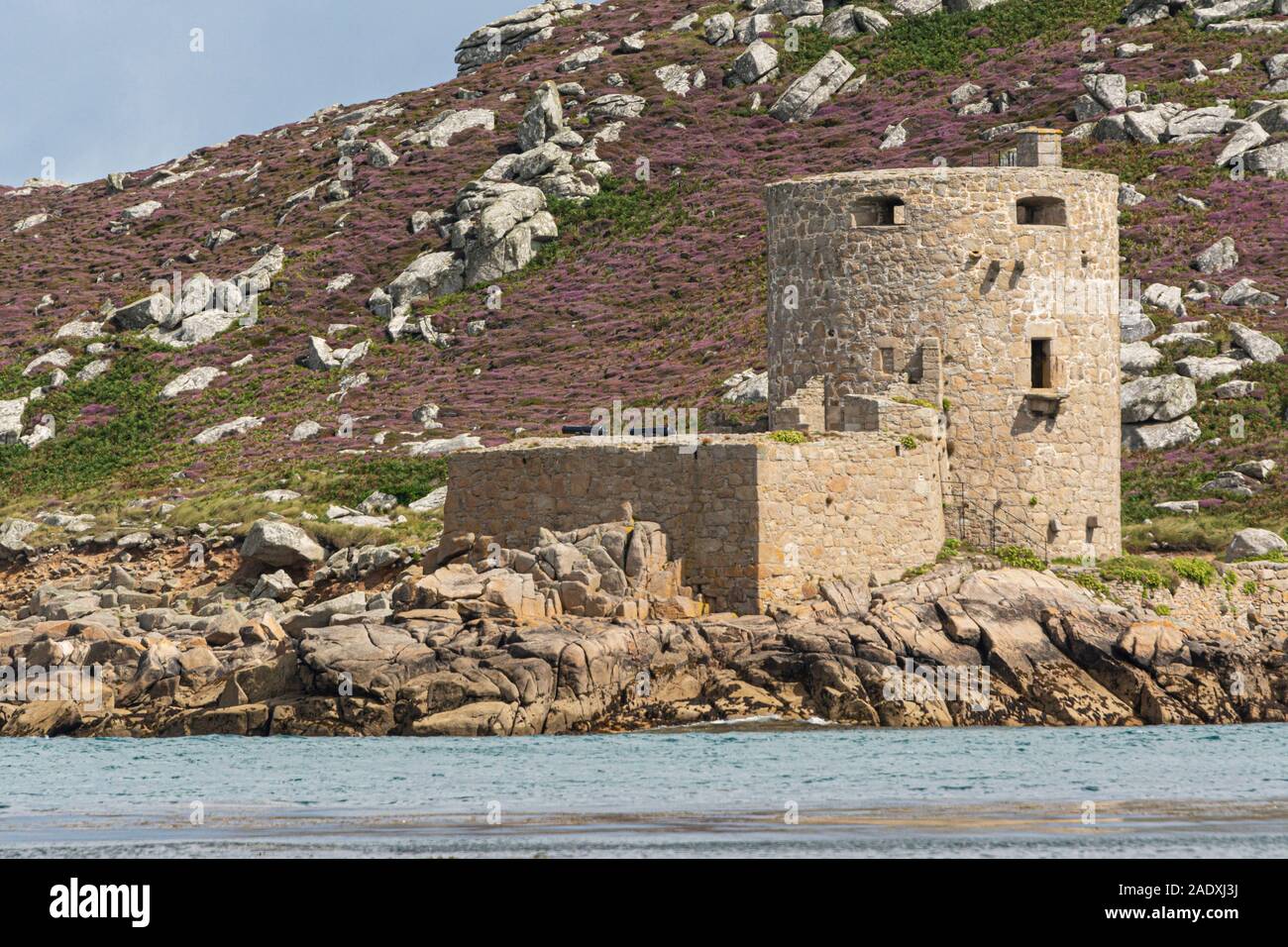 Cromwell's Castle on Tresco seen from Bryher, Isles of Scilly Stock ...