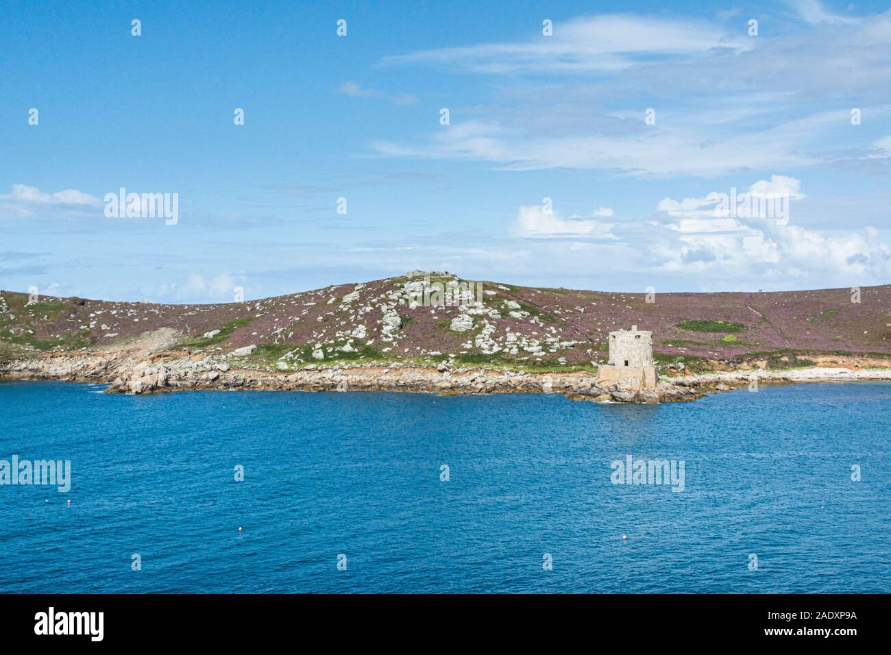 Cromwell's Castle and King Charles Castle on Tresco seen from Shipman ...