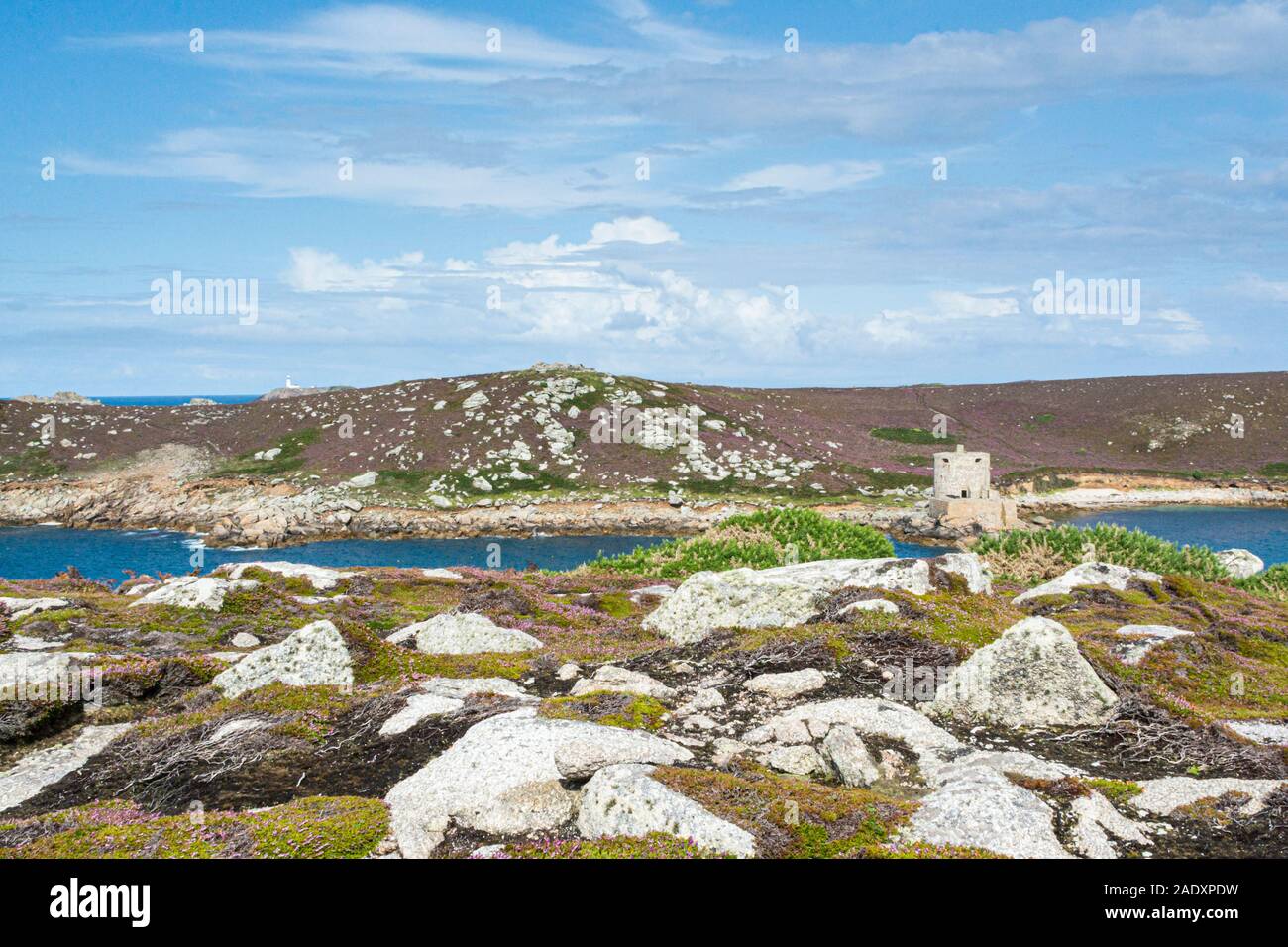Cromwell's Castle and King Charles Castle on Tresco seen from Shipman ...