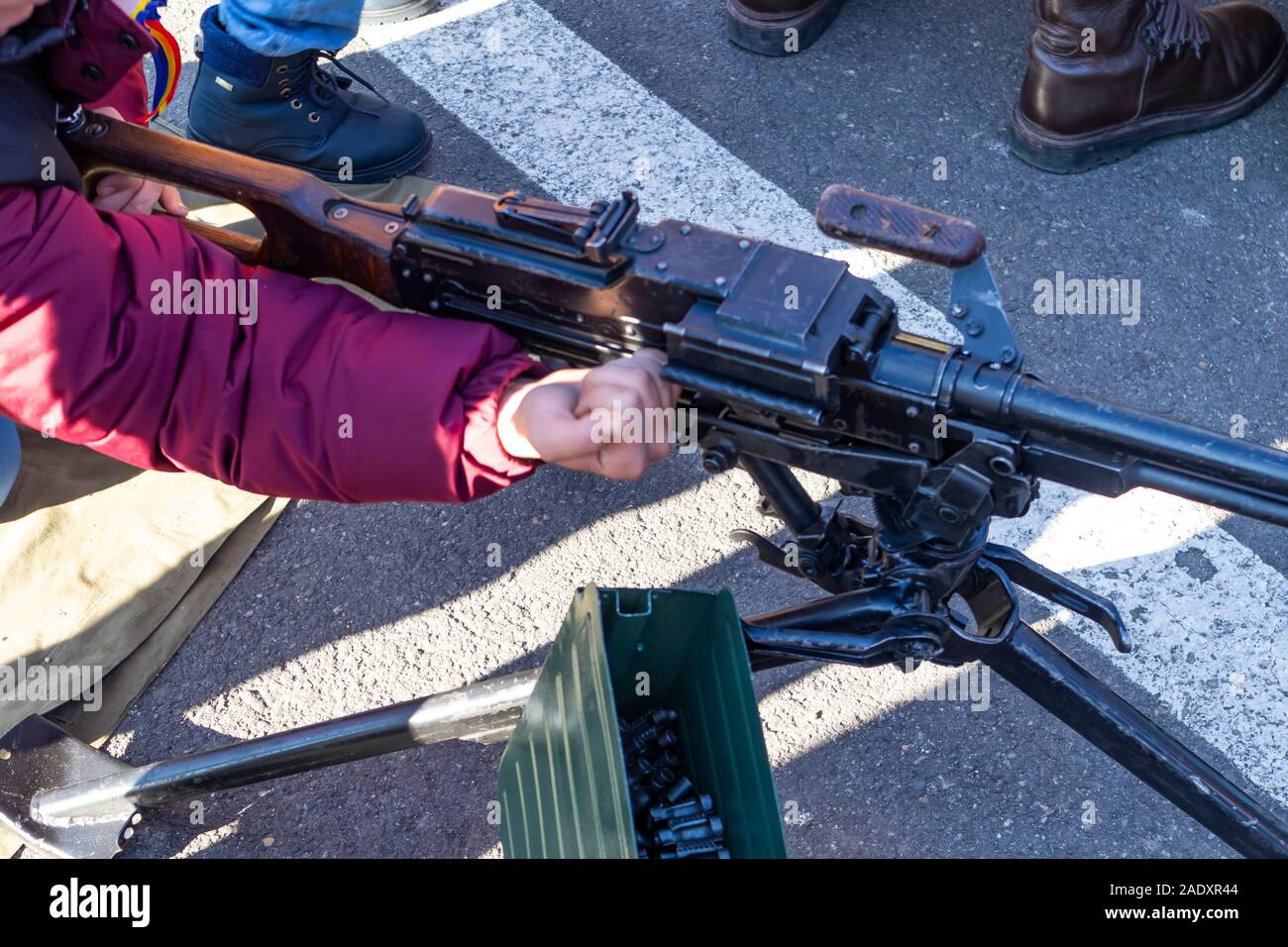 Kids with Guns. Kids playing with assault rifle Stock Photo - Alamy