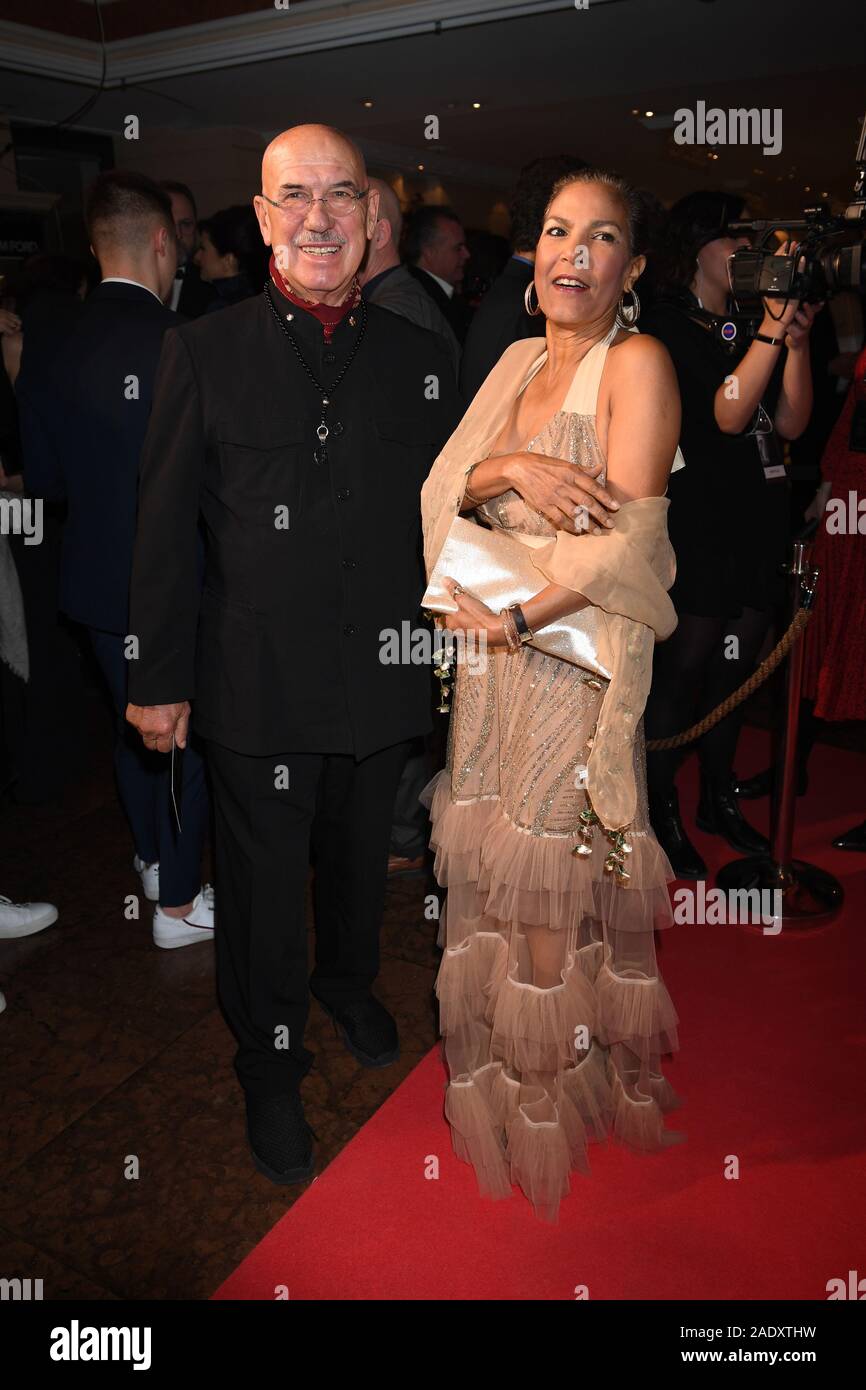 Shirley retzer hi-res stock photography and images - Alamy