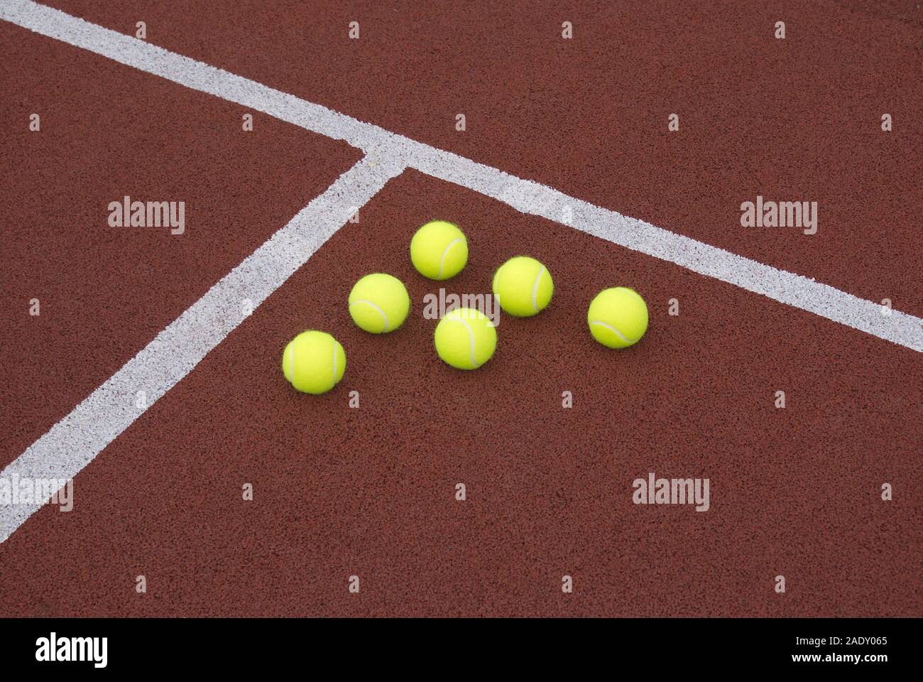 Row tennis balls hi-res stock photography and images - Alamy
