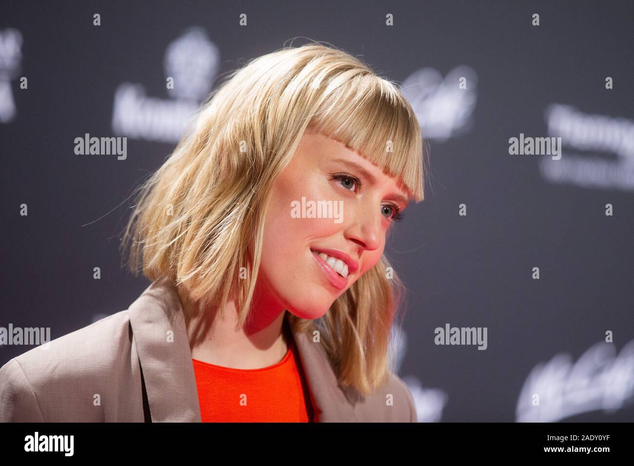 Bochum, Germany. 05th Dec, 2019. Singer Lea comes to the award ceremony ...