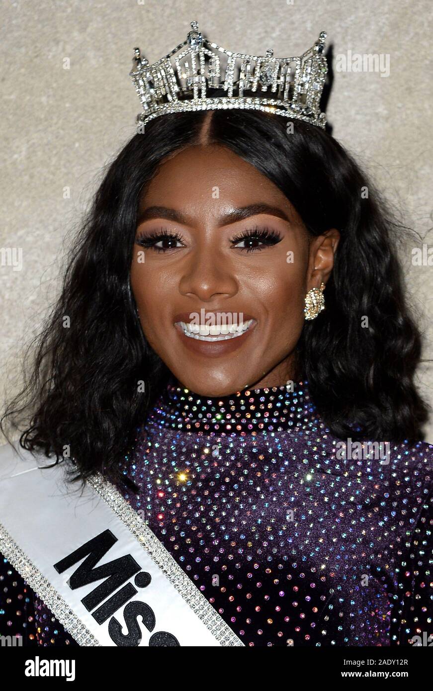 Nia Franklin in attendance for 87th Annual Rockefeller Center Christmas ...
