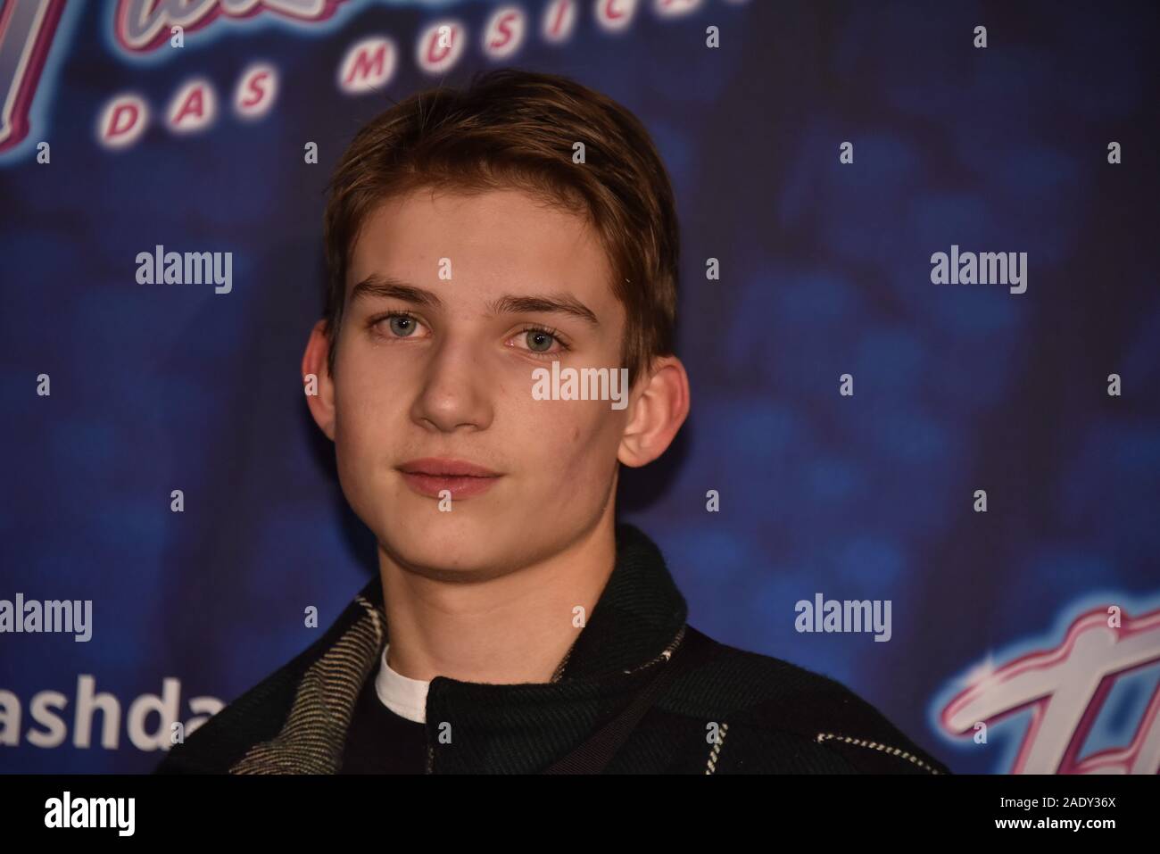 Cologne, Germany. 04th Dec, 2019. The actor Luke Röntgen comes to the ...