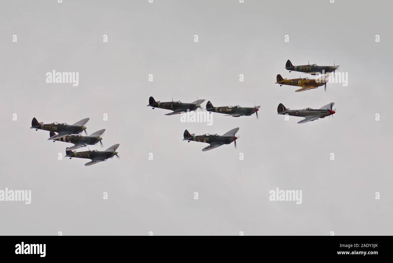 Spitfire formation hi-res stock photography and images - Alamy