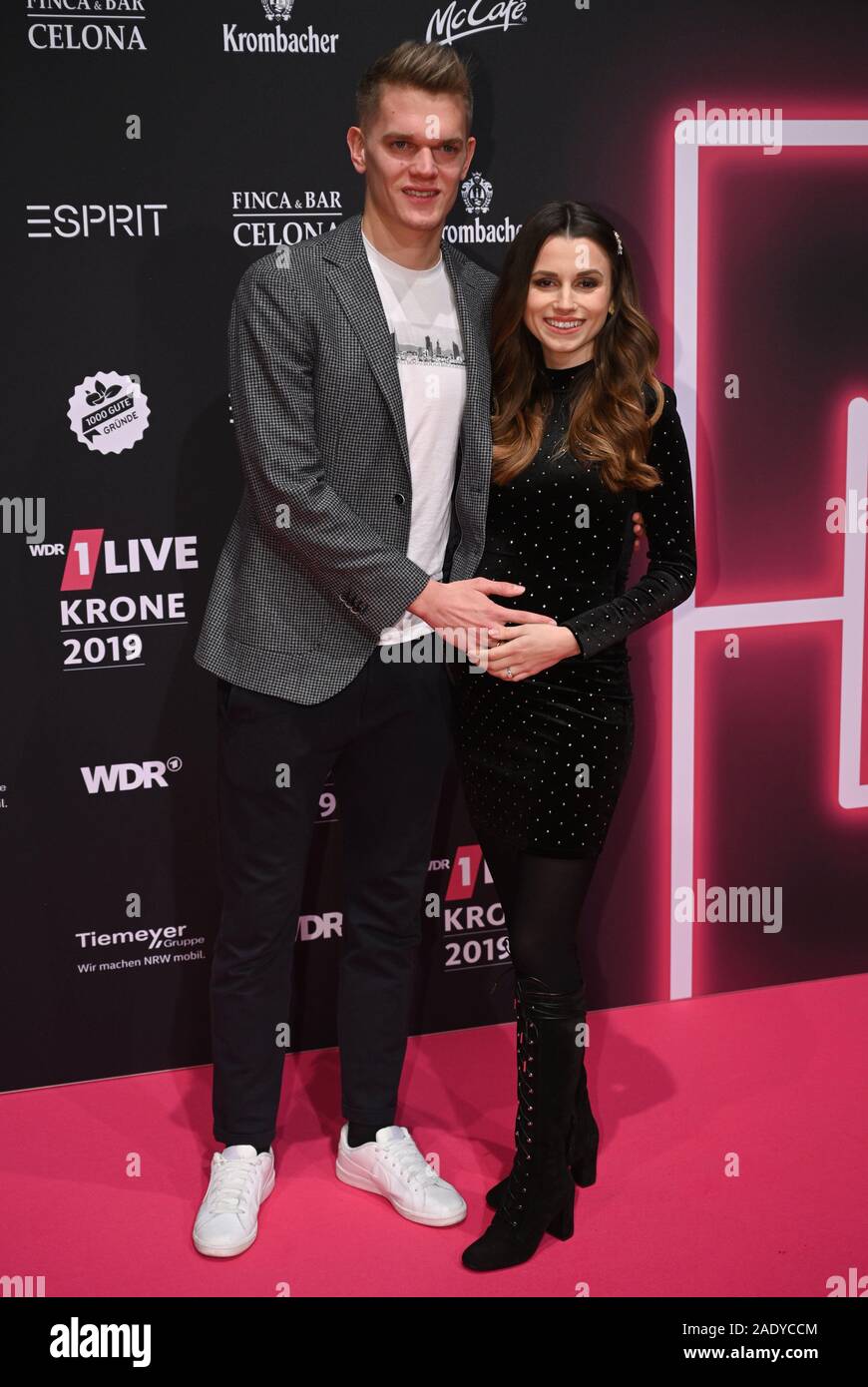 Cologne, Germany. 05th Dec, 2019. The footballer Matthias Ginter and ...