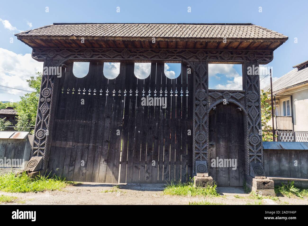 Gates with patterns hi-res stock photography and images - Alamy