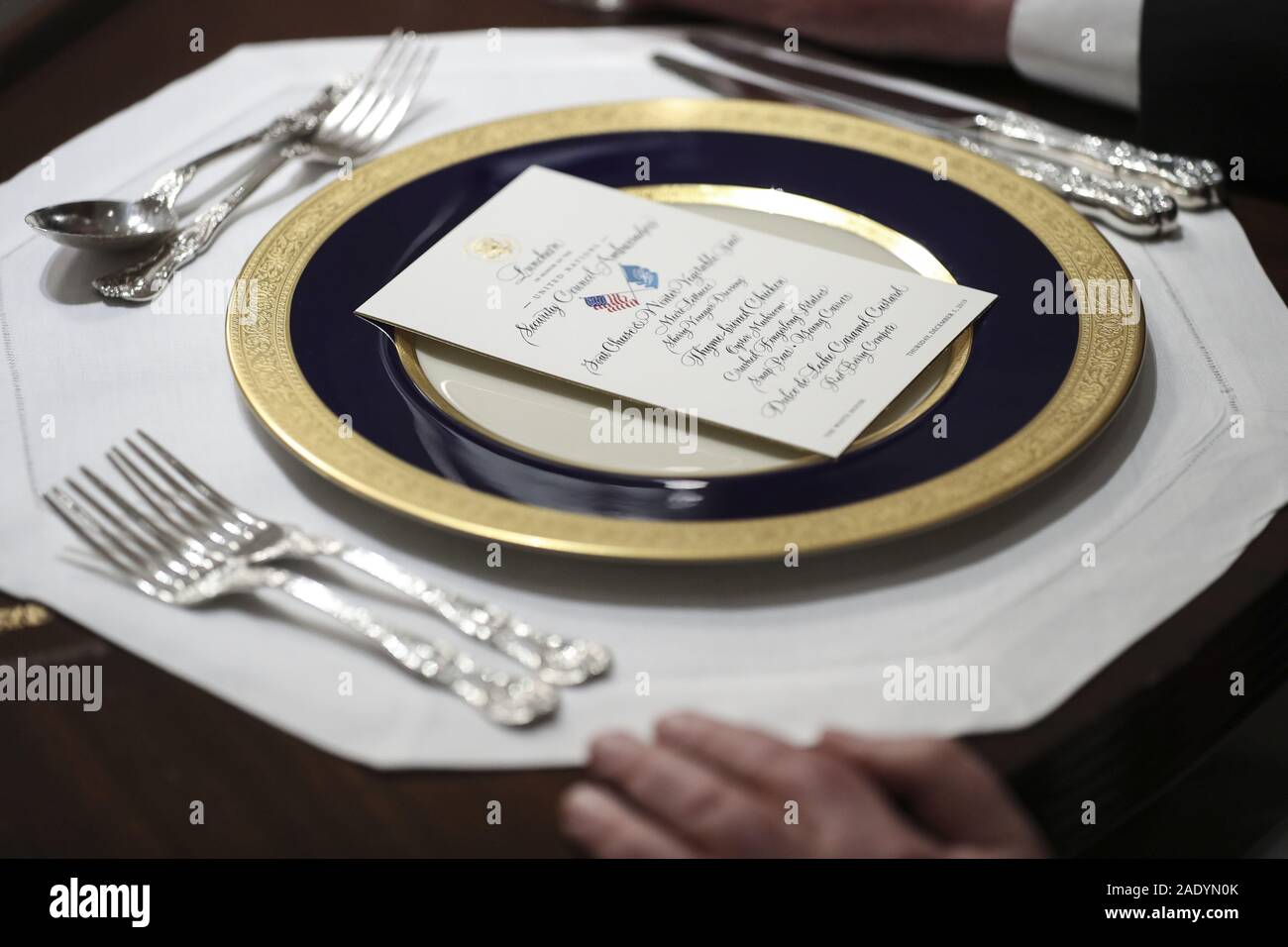 Politicians on cabinet table hi-res stock photography and images - Alamy
