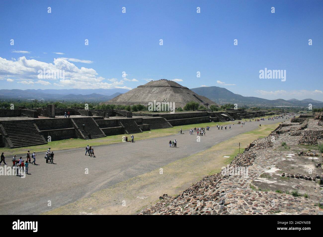 Aztec pre columbian architecture hi-res stock photography and images ...