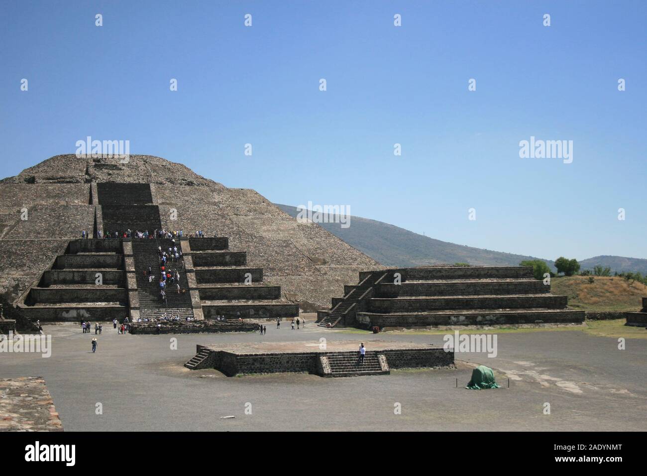Aztec pre columbian architecture hi-res stock photography and images ...