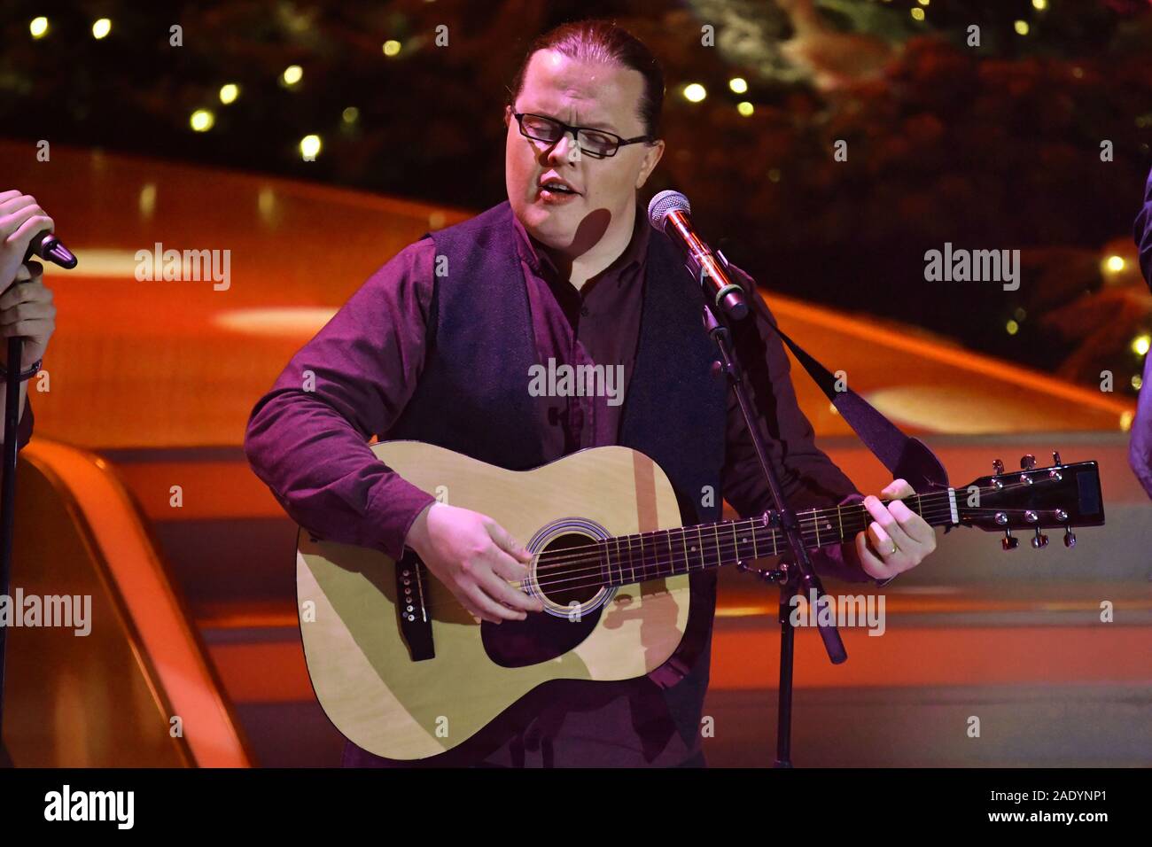 Munich, Deutschland. 04th Dec, 2019. Angelo KELLY (musician), on stage ...
