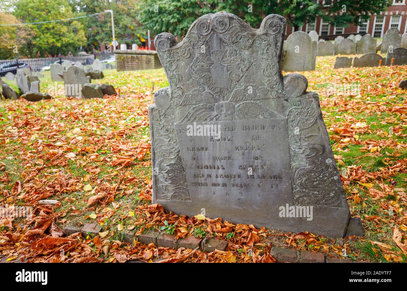 Copps hill burying ground hi-res stock photography and images - Alamy
