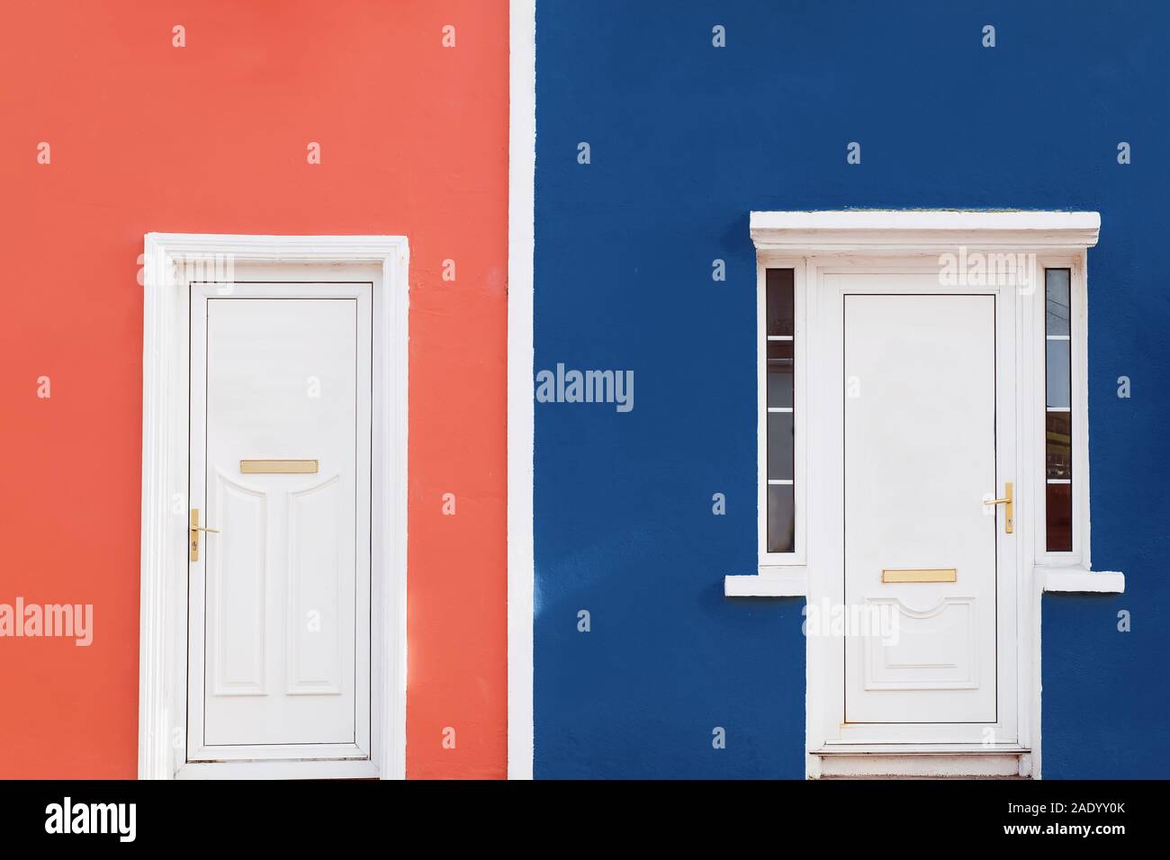 Two tone doors hi-res stock photography and images - Alamy