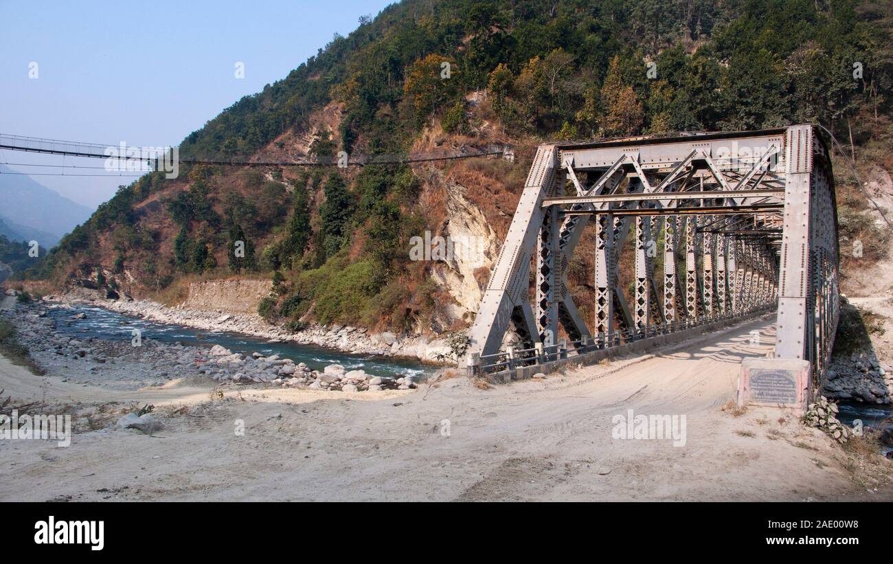Suspended girder hi-res stock photography and images - Alamy