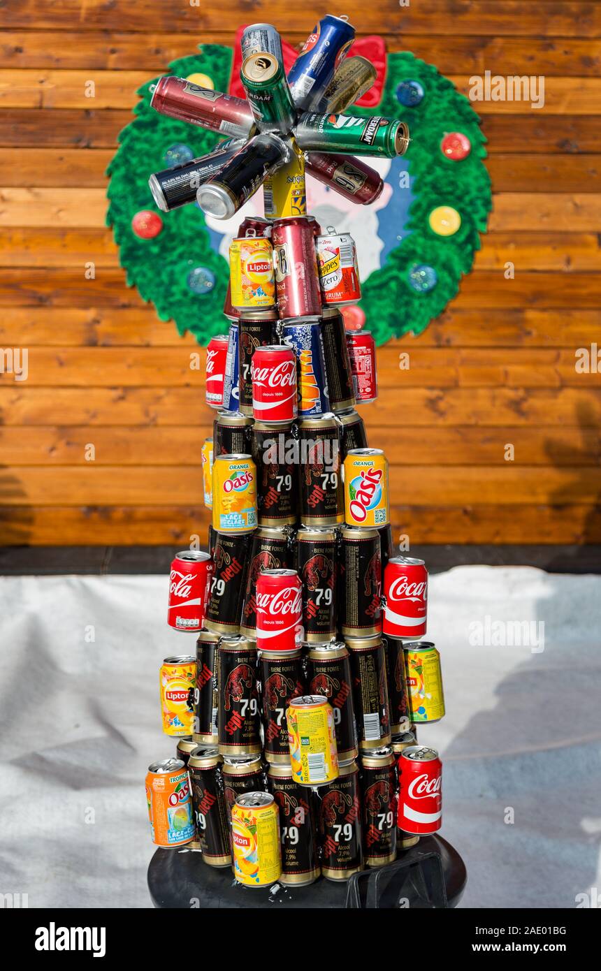 Christmas tree made of old cold drink cans Stock Photo - Alamy