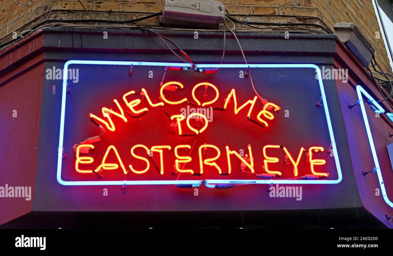 The eastern eye and indian restaurant hi-res stock photography and ...