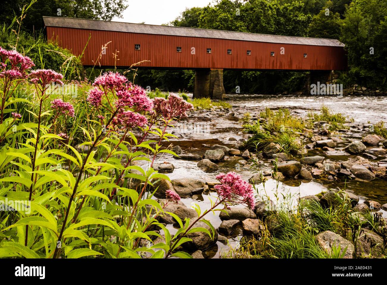 Covered Bridge West Cornwall, Connecticut, USA Stock Photo - Alamy