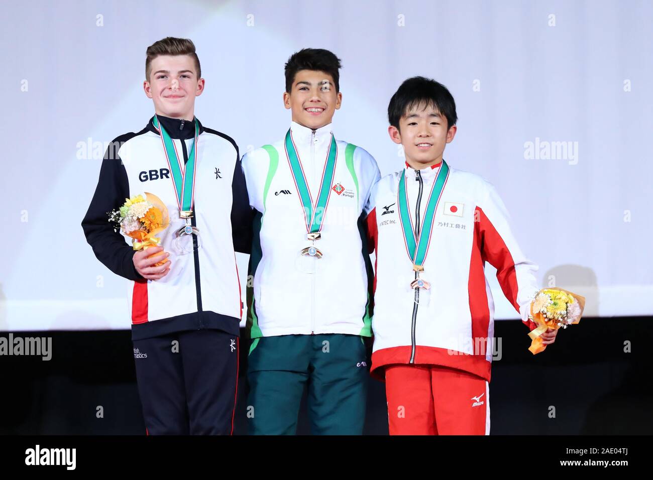 Tokyo, Japan. 5th Dec, 2019. (L-R) Tyler Cole-Dyer (GBR), Gabriel ...