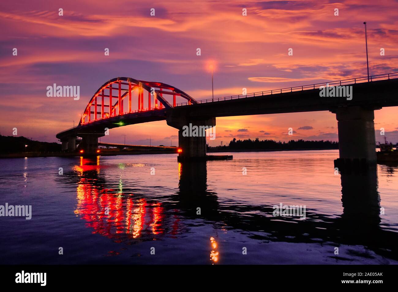 Southern Gate Bridge and sunset Stock Photo - Alamy