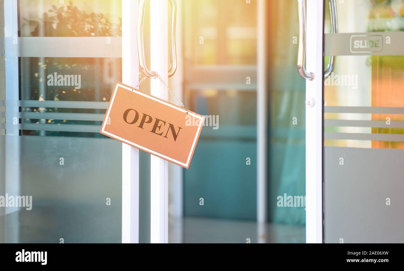 open sign door glass in the shop / business sign open come hang in cafe ...