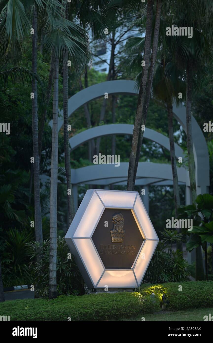 Ritz carlton luxury hotel chain hi-res stock photography and images - Alamy