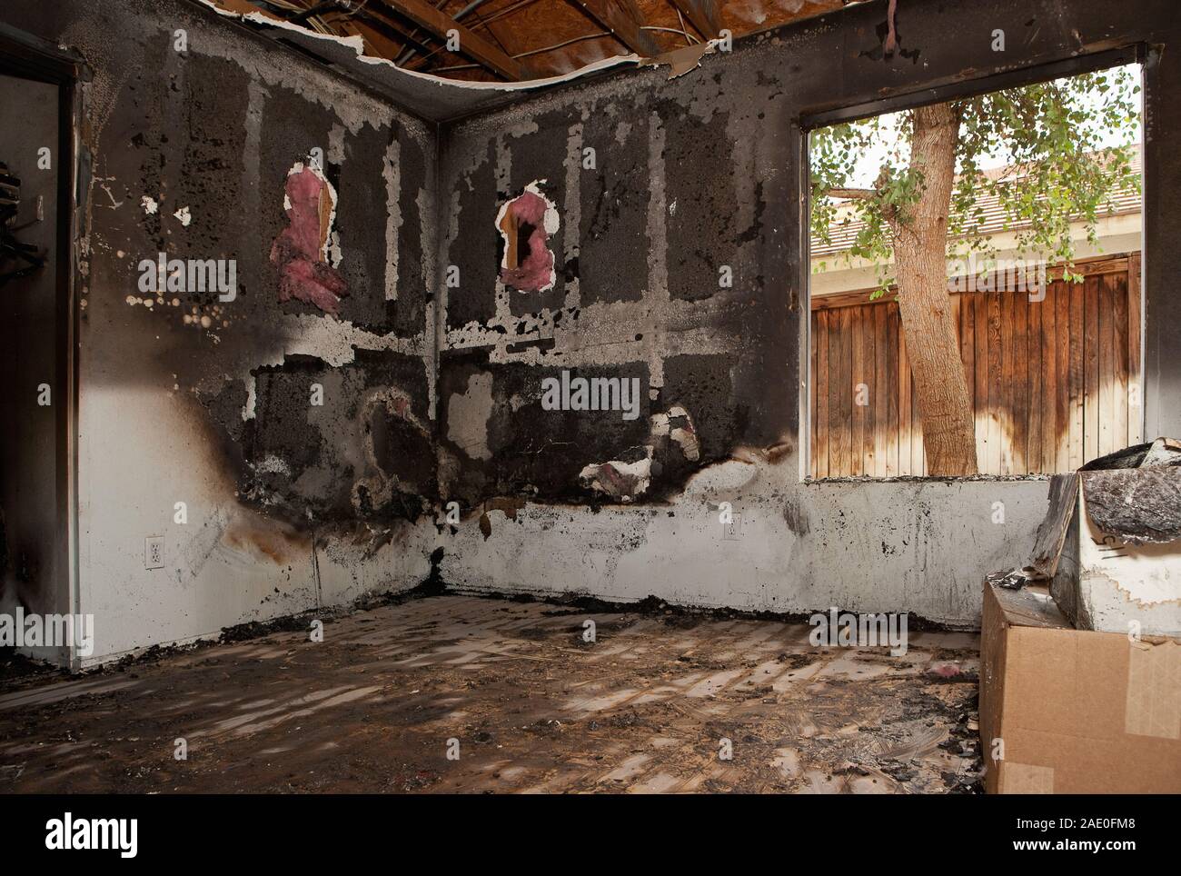 Bedroom smoke hi-res stock photography and images - Alamy