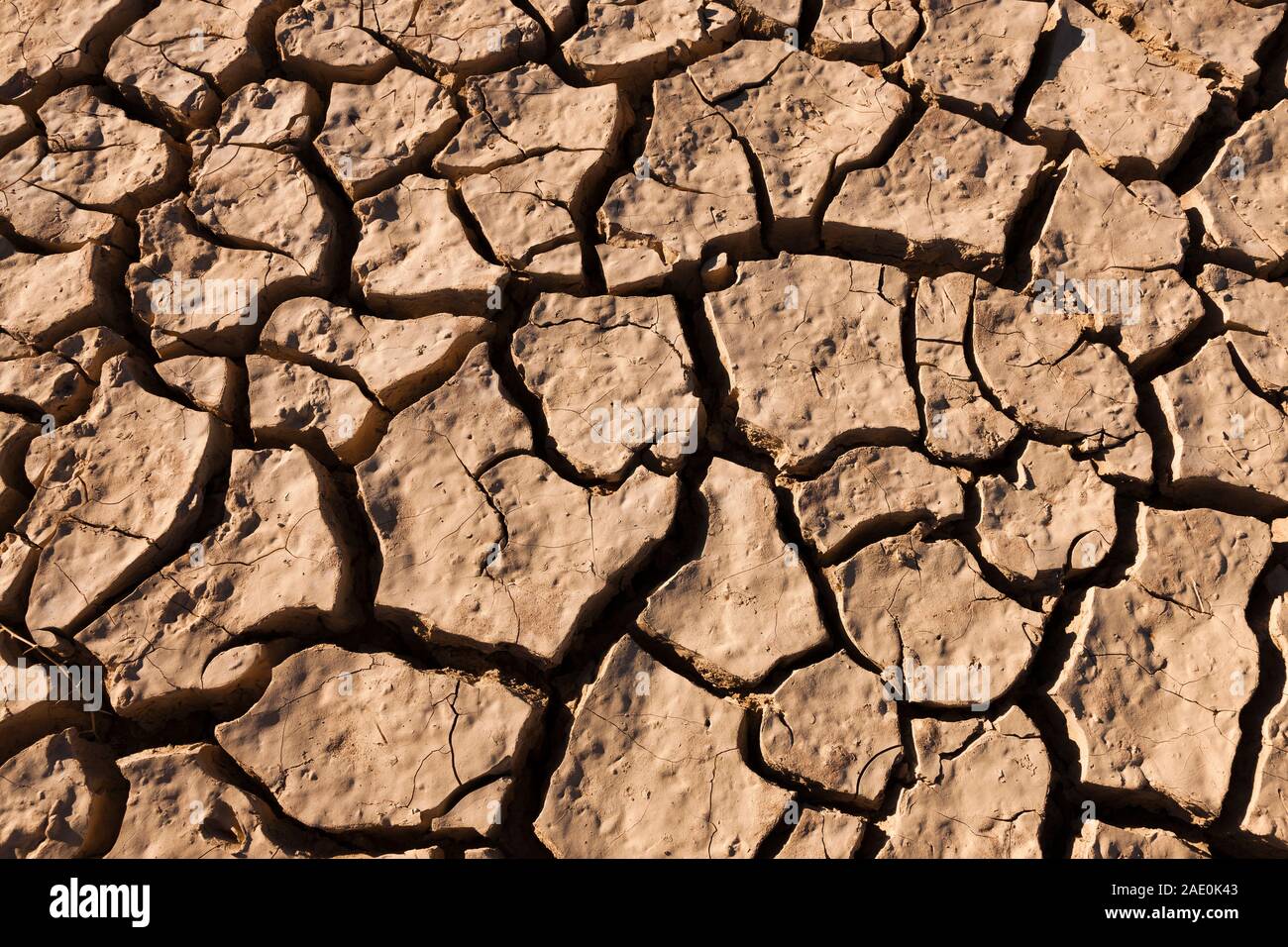 Form cracks hi-res stock photography and images - Alamy