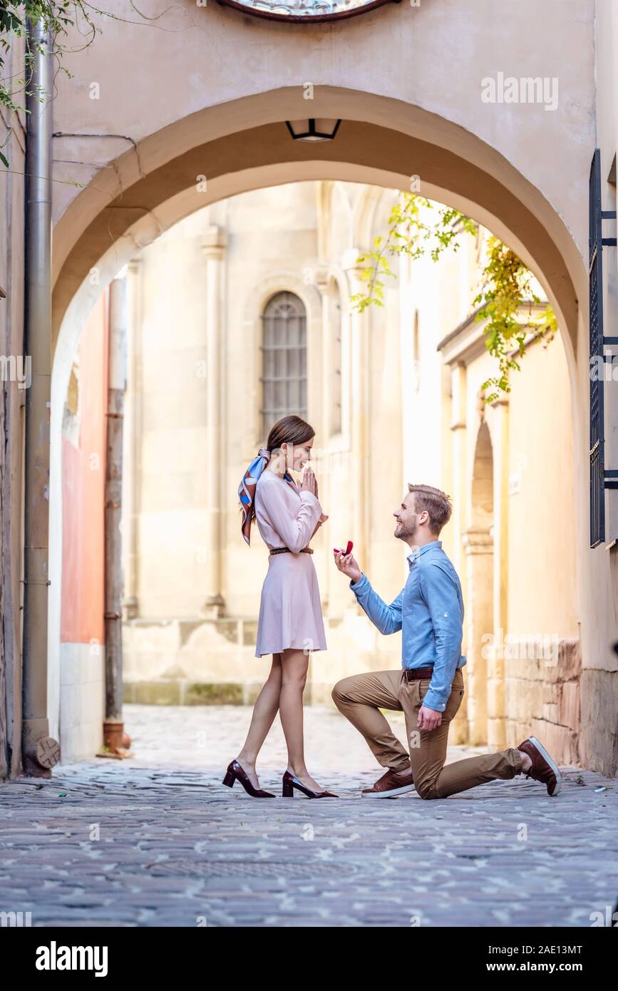 Proposal engagement knee hi-res stock photography and images - Alamy