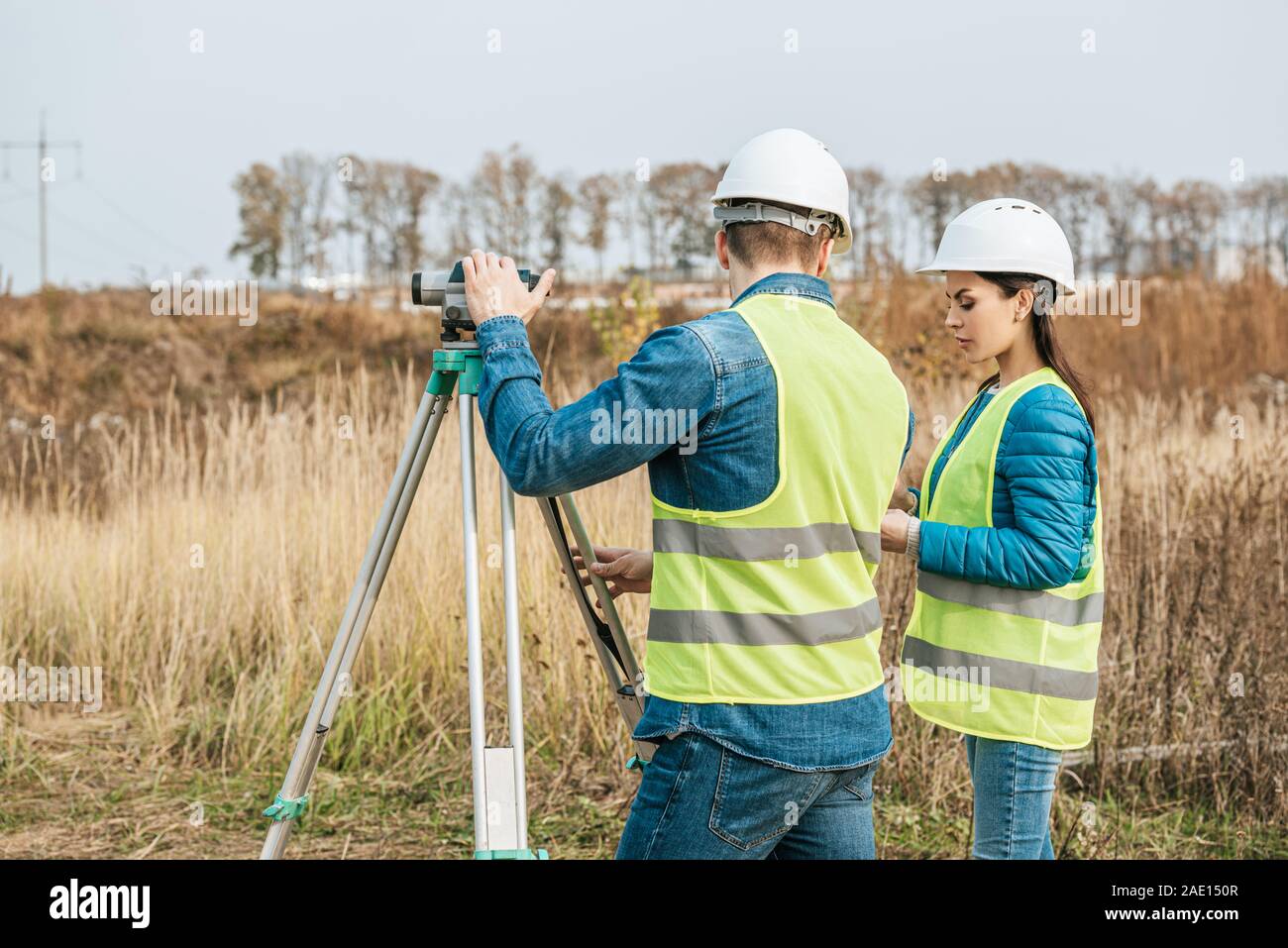 Two engineers working high hi-res stock photography and images - Alamy