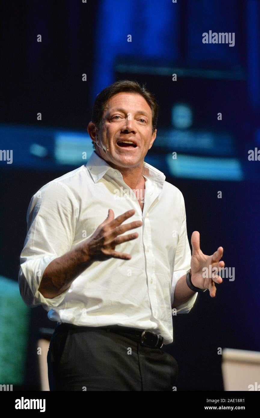 FORT LAUDERDALE, FL - SEPTEMBER 17: Motivational speaker Jordan Belfort ...