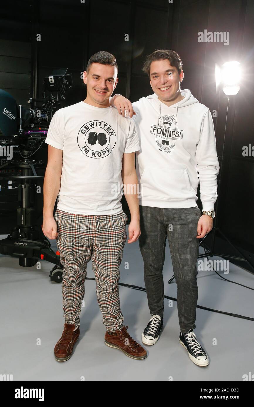 Influencer highlights hi-res stock photography and images - Alamy