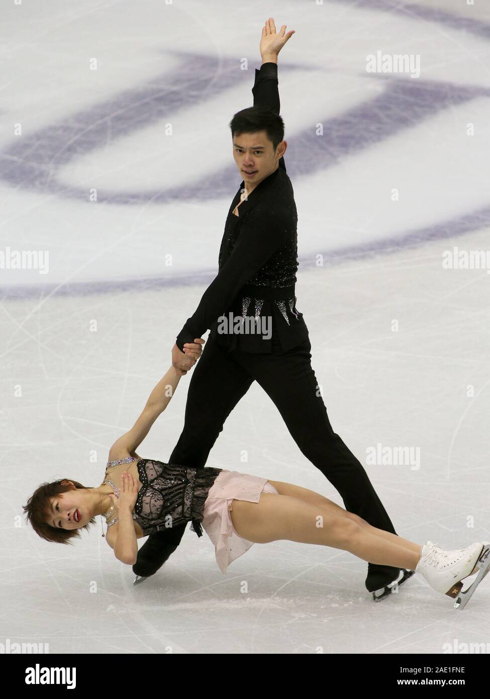 cheng peng and yang jin (senior pairs - china) during ISU Grand Prix of ...