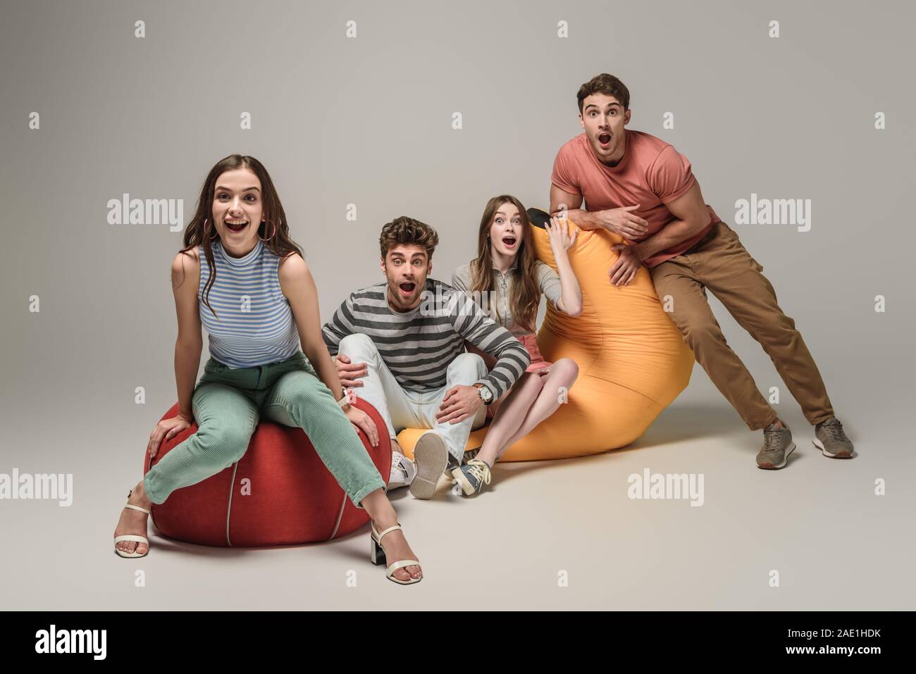 Chairs together hi-res stock photography and images - Alamy