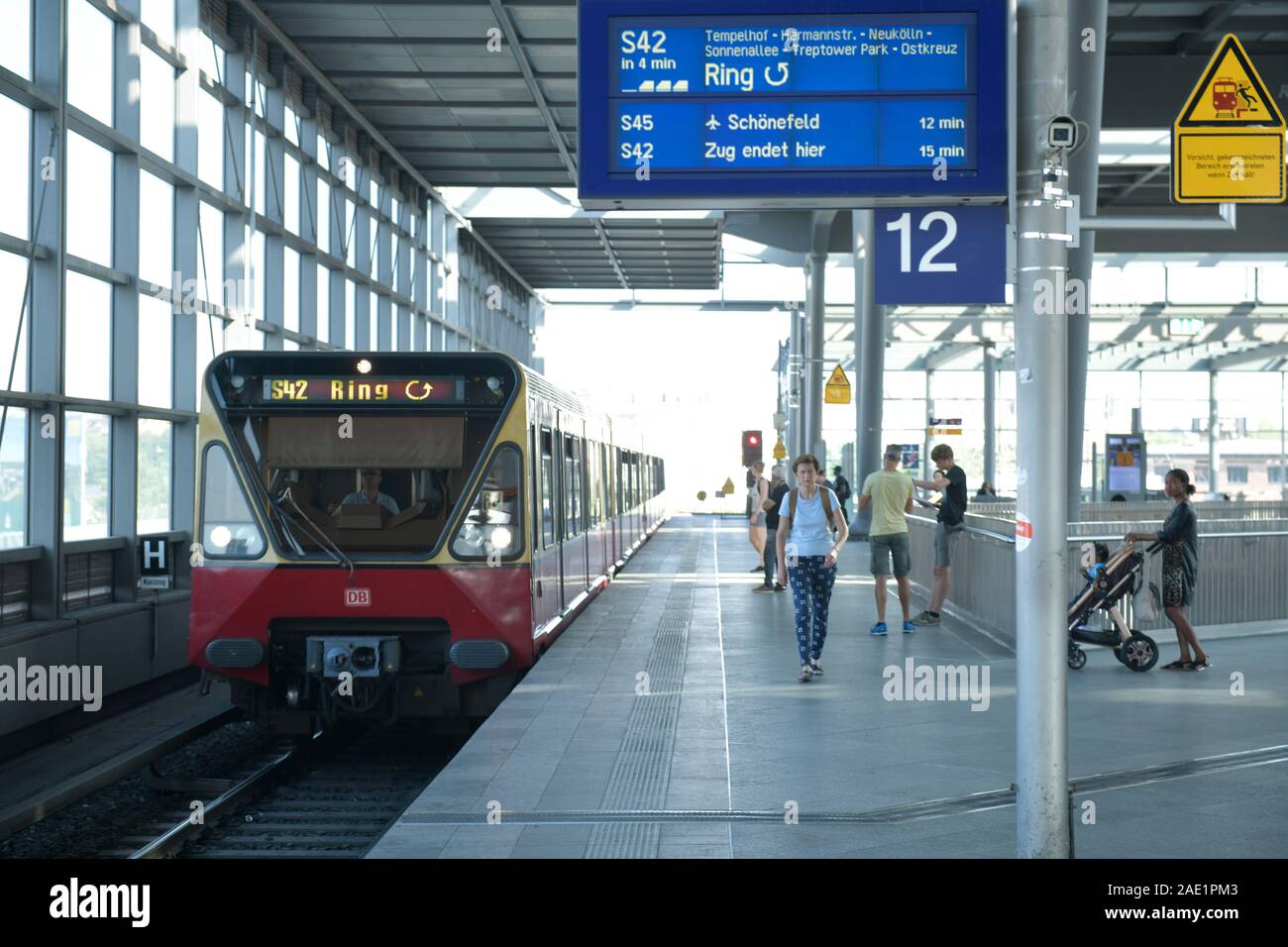 s-bahnhof-tempelhof-hi-res-stock-photography-and-images-alamy