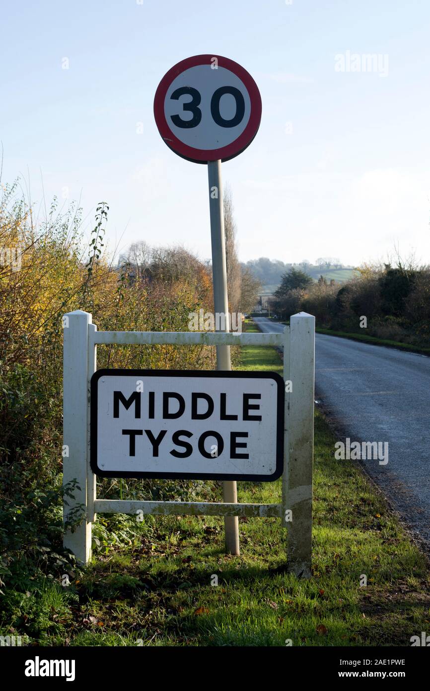 Middle tysoe hi-res stock photography and images - Alamy