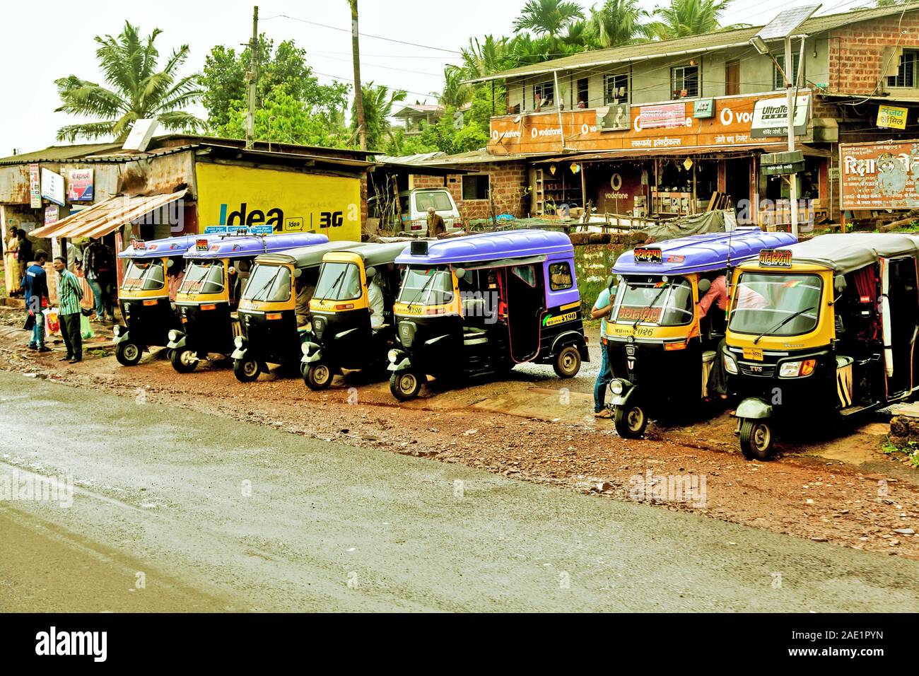 Auto rickshaw taxi stand hi-res stock photography and images - Alamy