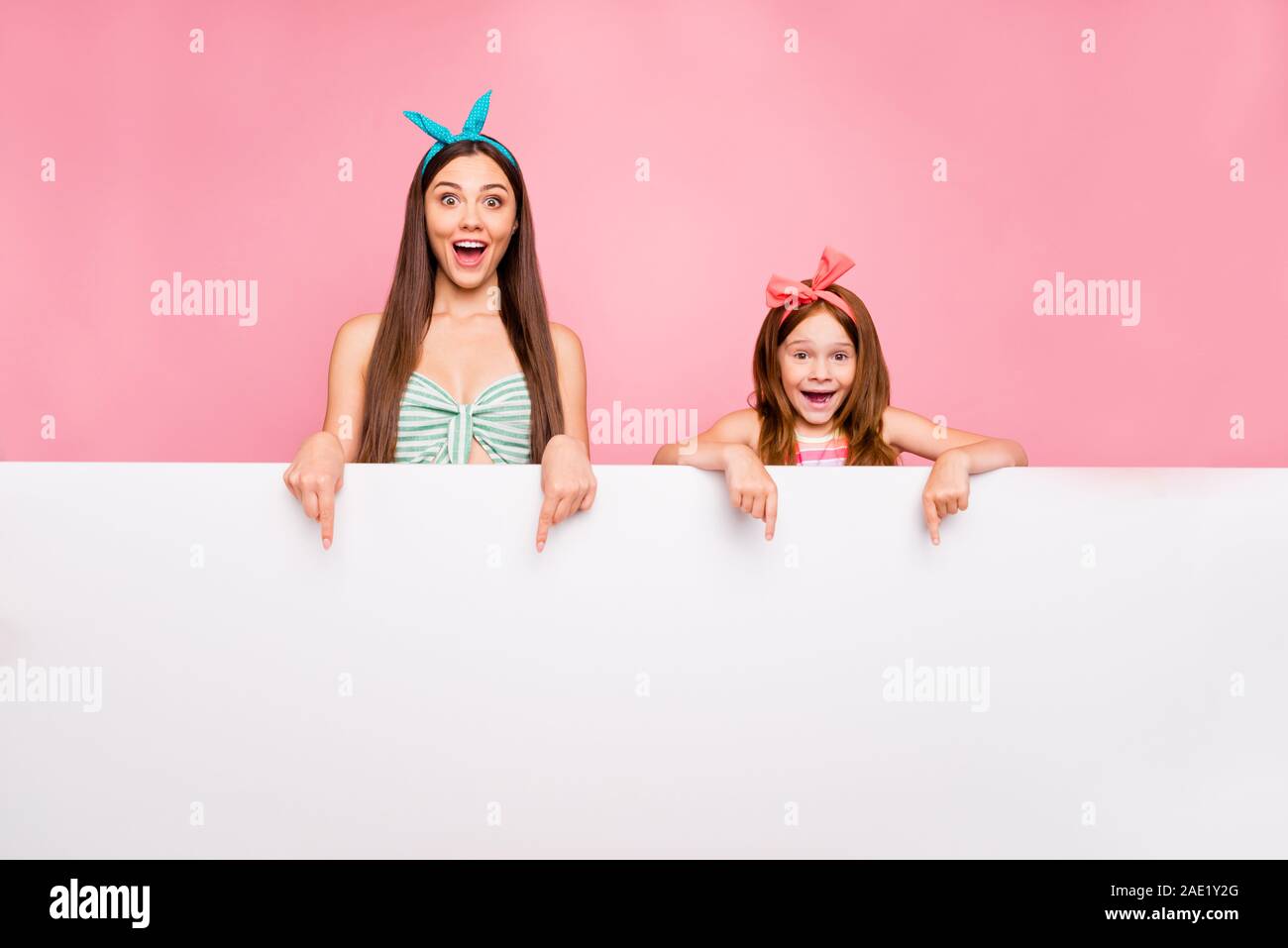 Portrait of shocked people with brunette red haircut screaming wow show ...